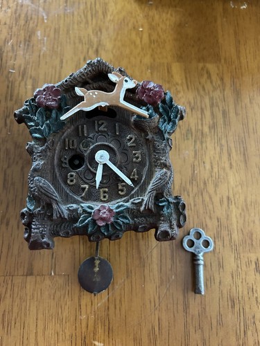 Vintage Lux Pendulette Clock Rudolph The Red Nosed Reindeer | eBay