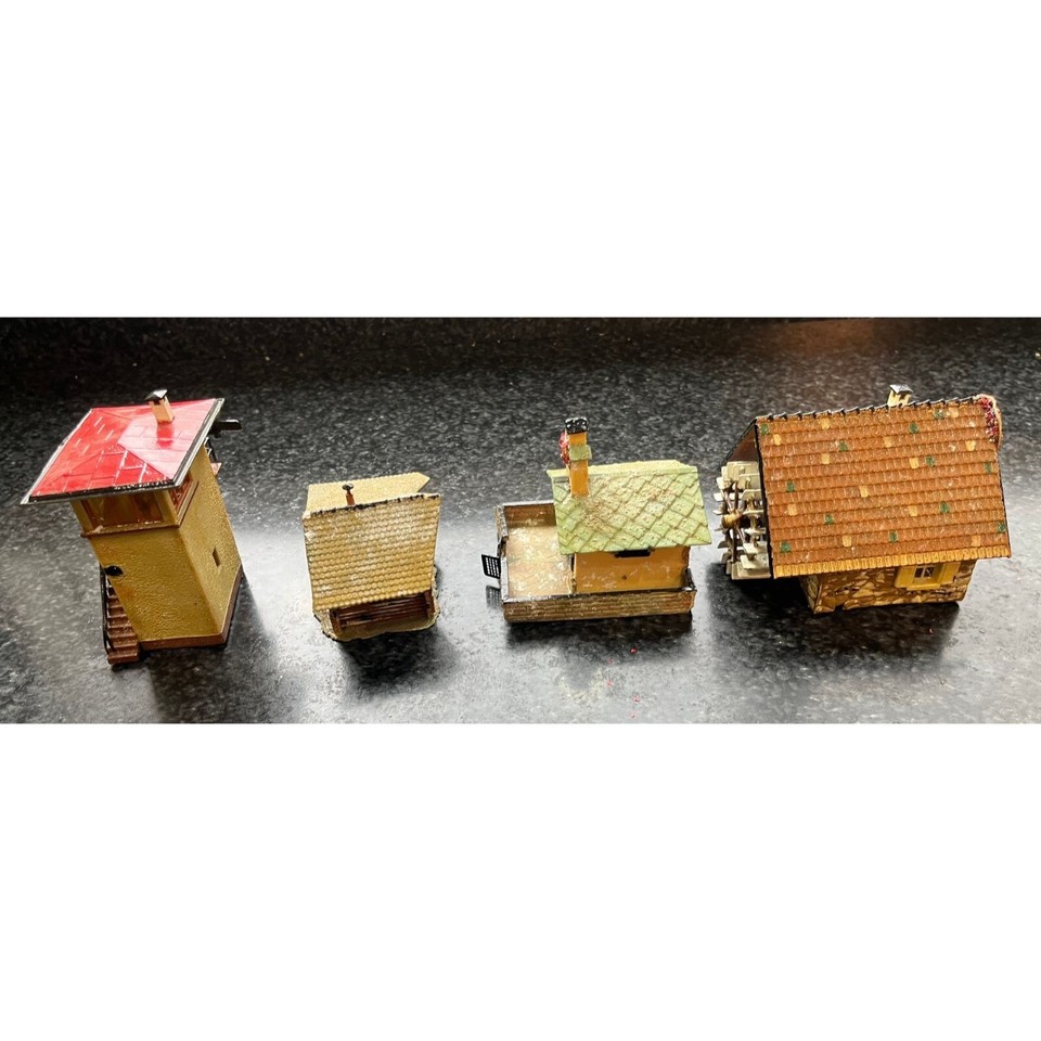 Vtg 1950's -1960's HO Train Layout Model Train Mid Century 4 Various ...