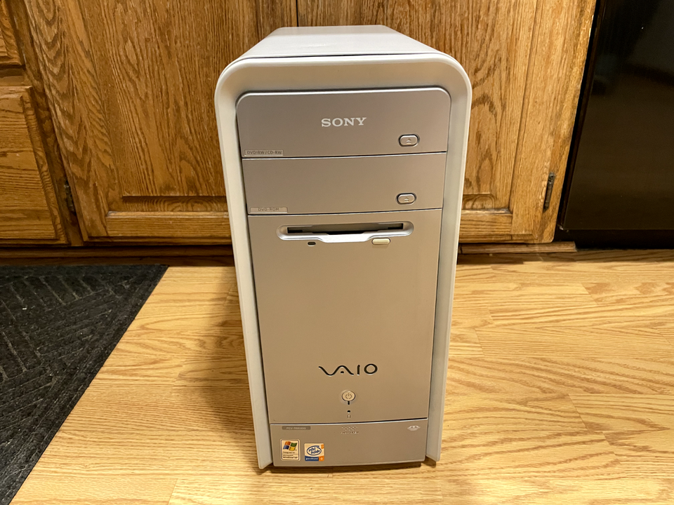 Sony Vaio PCV-RS630G Desktop PC Computer Pentium 4 2GB Ram - TESTED | eBay