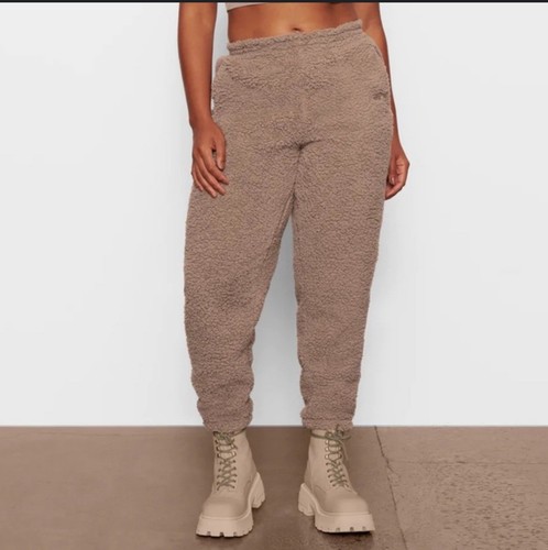 Skims womens teddy sherpa cozy desert Women's joggers size small NWT | eBay