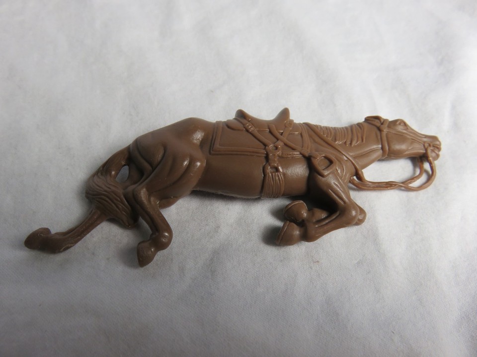 Classic Toy Soldiers/MARX Playsets dead Cavalry horses 54MM - 3 pieces ...