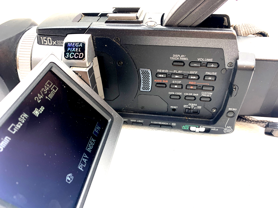 Sony DCR-TRV950 3CCD Digital video camera Bundle with Remote -AS IS | eBay