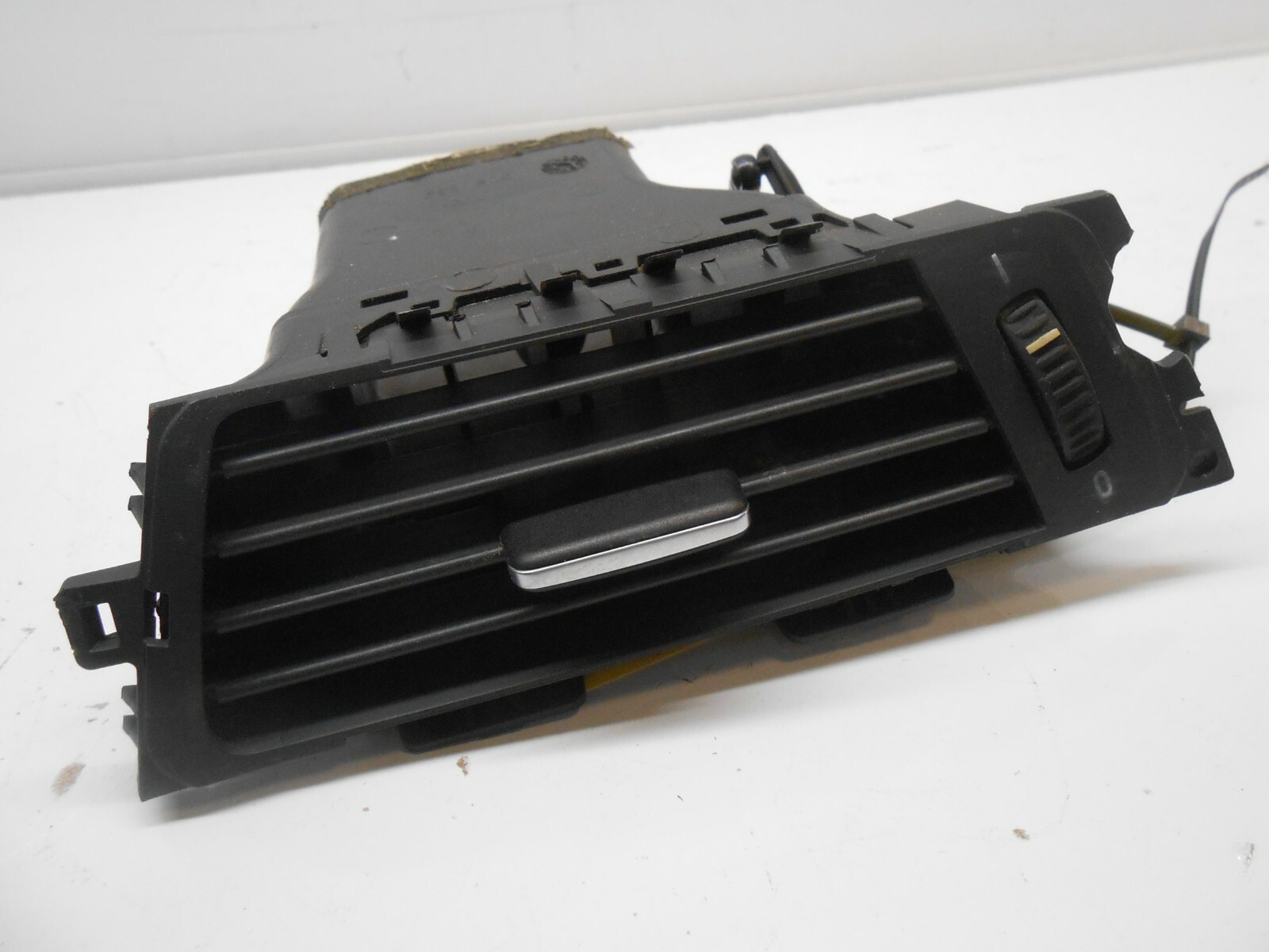 2007-11 BMW 3 Series Front Right Air Vent Black OEM 64229130460 AH0231 ...