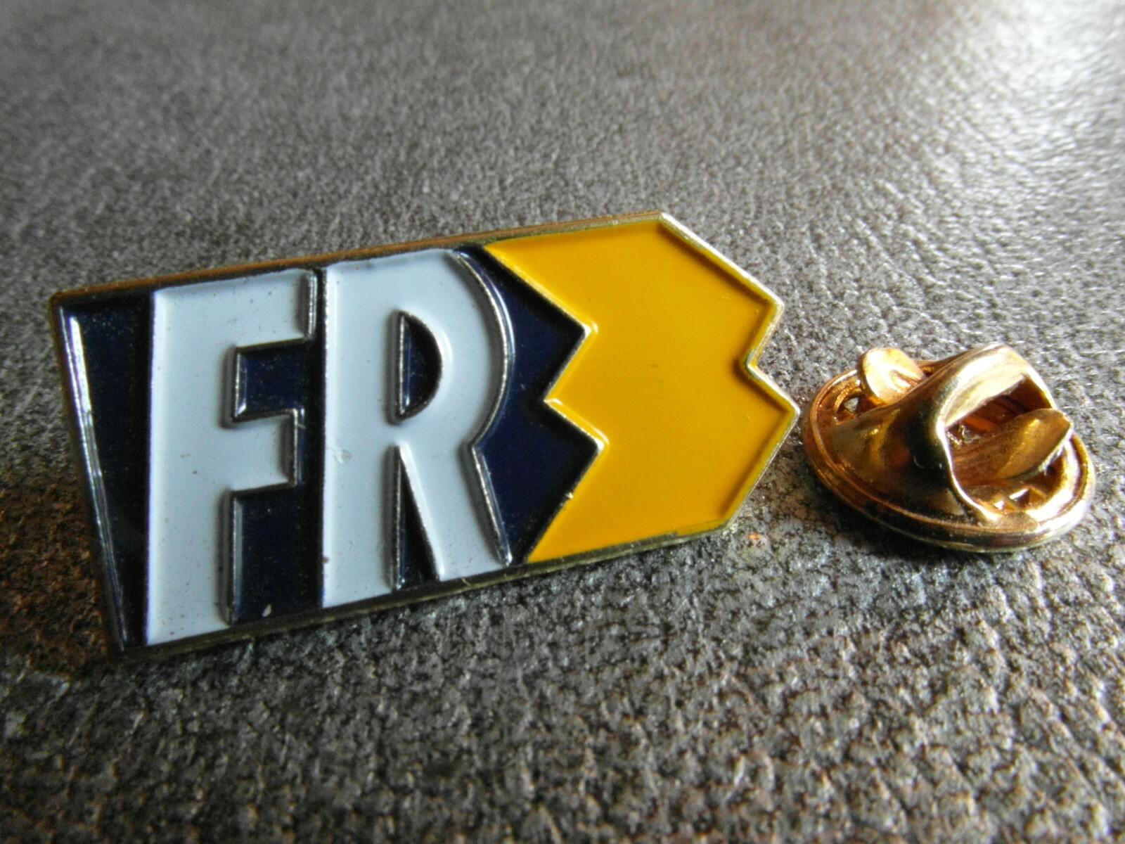 RARE PINS PIN'S - FR3 - ANCIEN LOGO - CHAINE - TELEVISION - MEDIAS ...