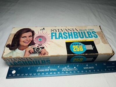M3B Sylvania Blue Dot flashbulbs Full Box 12 Bulbs | eBay