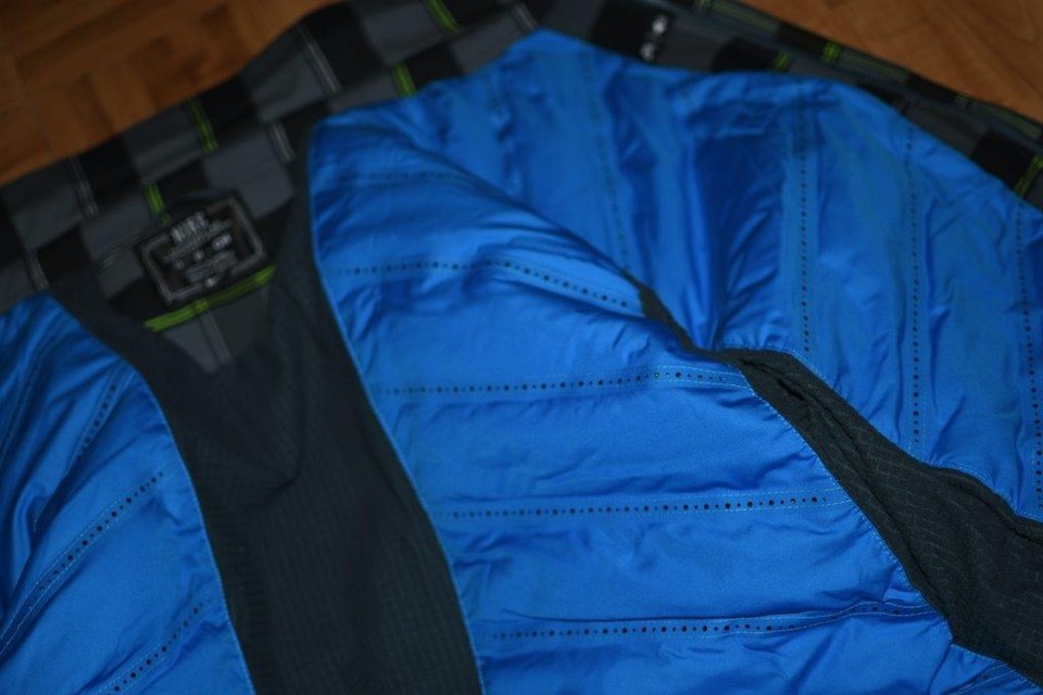 NIKE SB AEROLOFT 800 MENS SNOWBOARDING FLANNEL JACKET - MENS SIZE SMALL ...