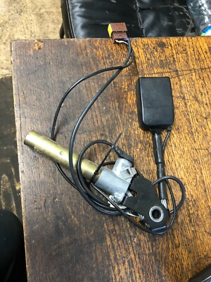 drivers seat belt stalk pretensioner renault master movano driver ...