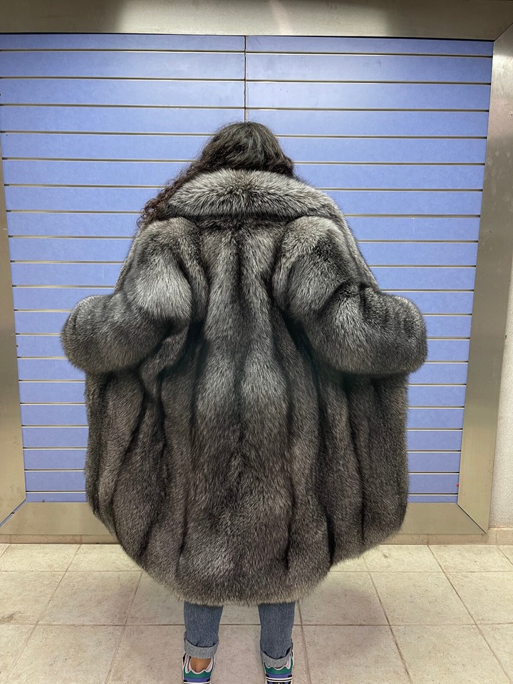 Luxury Full Skin Blue Frost Fox Fur Coat Real Fur Long Coat Skin To ...