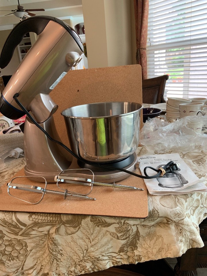Sunbeam Mixmaster FPSBSM591B Stand Mixer In Silver | eBay
