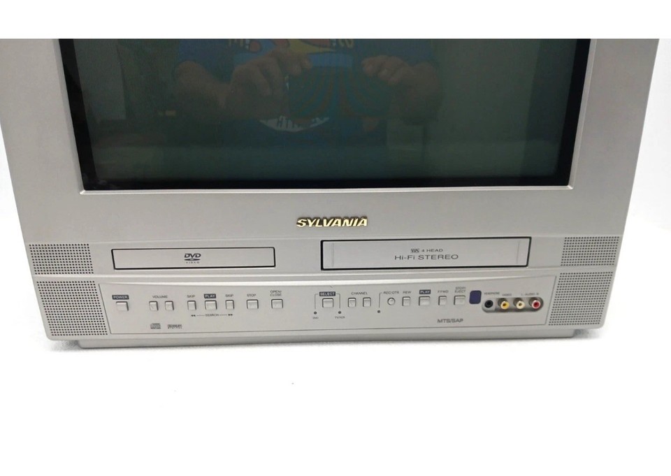 Sylvania 6720FDD 20 inch Flat Screen CRT TV Built In VCR DVD Player ...