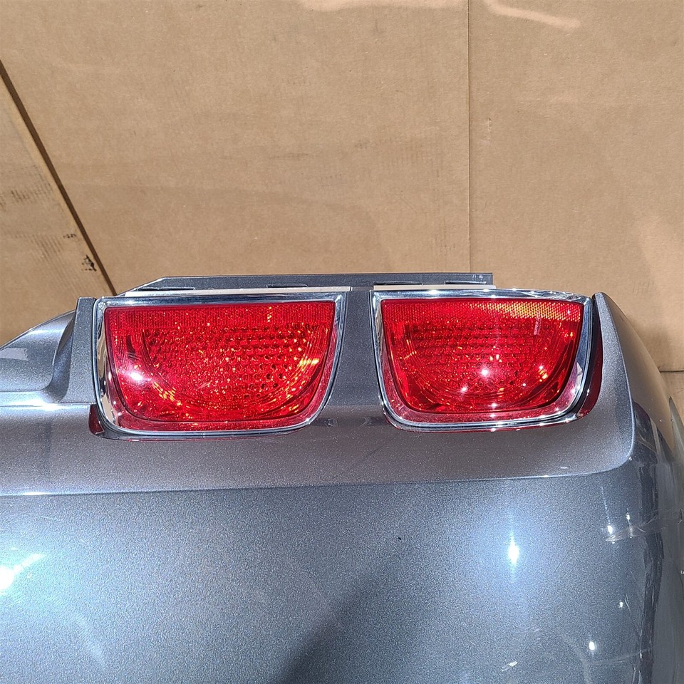10-13 Camaro Ss Rear Bumper Cover Facia Assembly Complete With Lights ...