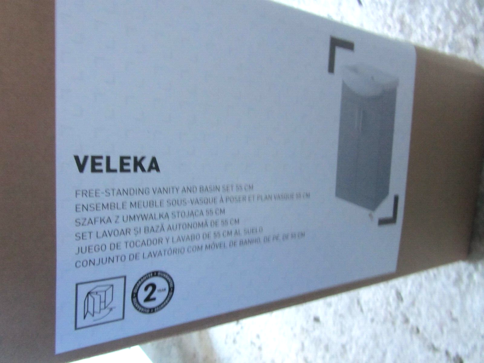 B&Q Veleka Gloss Grey Freestanding Vanity unit & basin set W550 H900 mm ...