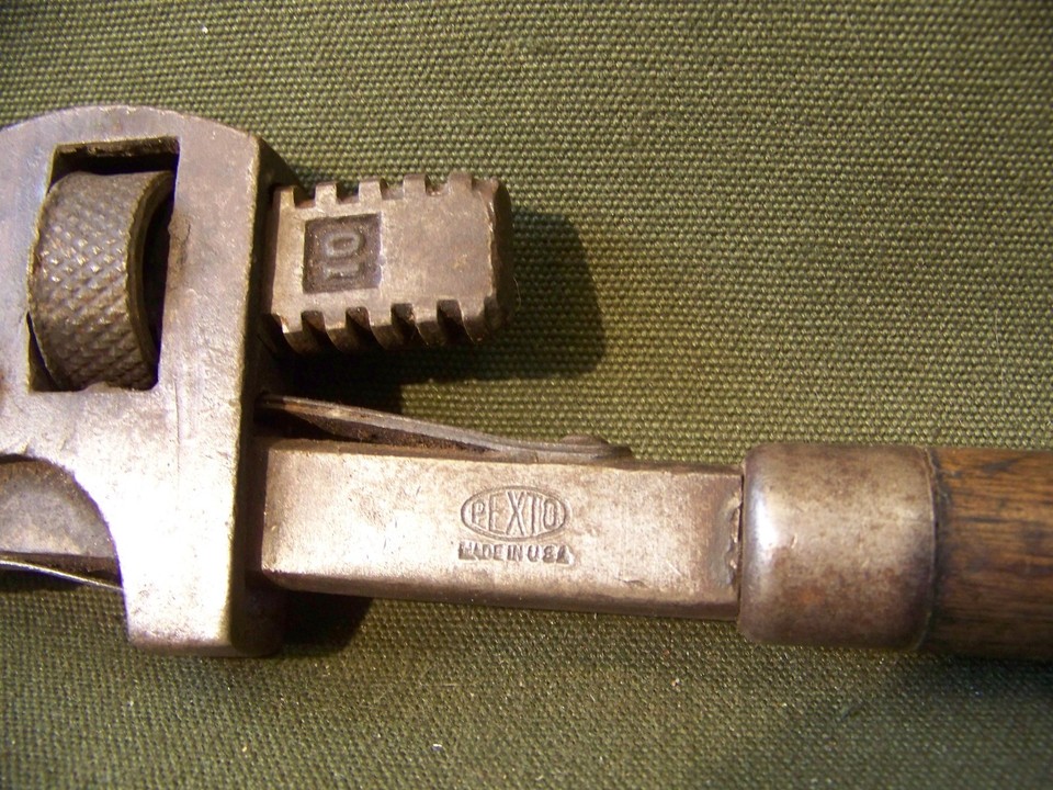 Good Condition Old Antique PEXTO -Peck, Stow & Wilcox 10" pipe wrench ...