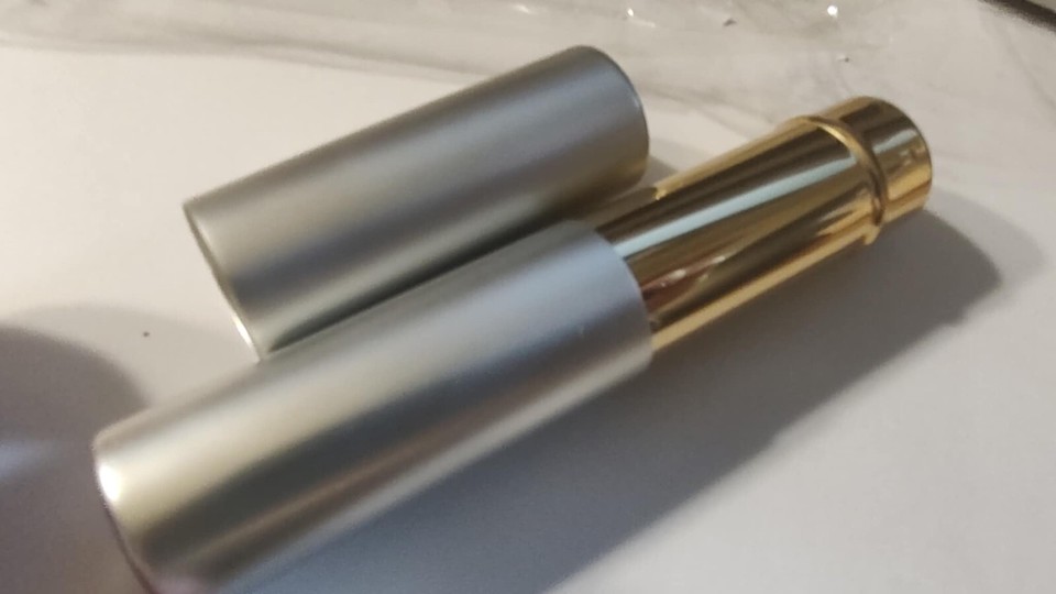 Mary Kay Pink Vintage Retractable Makeup Brush. Disc'd. New!! | eBay