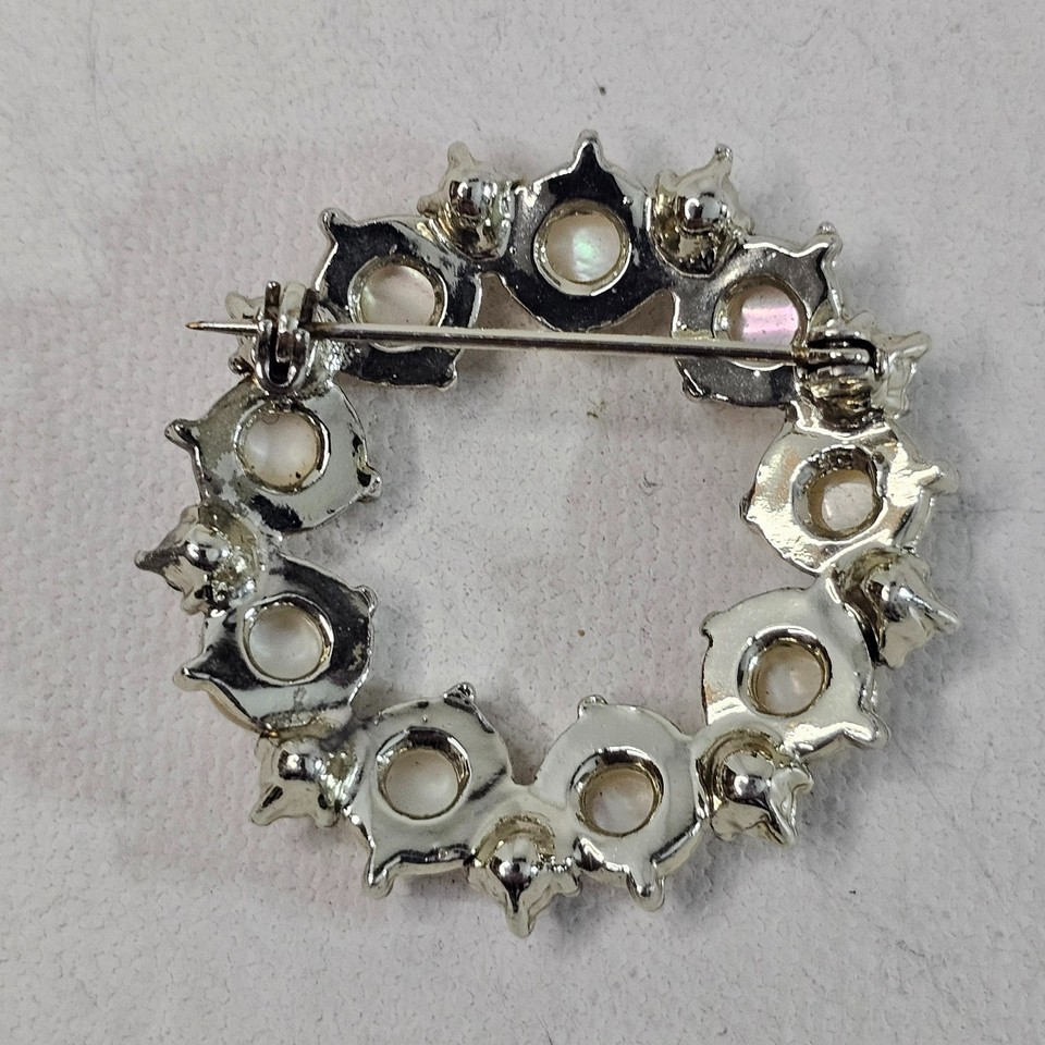 Vintage Wreath Brooch Mother Of Pearl Iridescent White Disc Clear ...