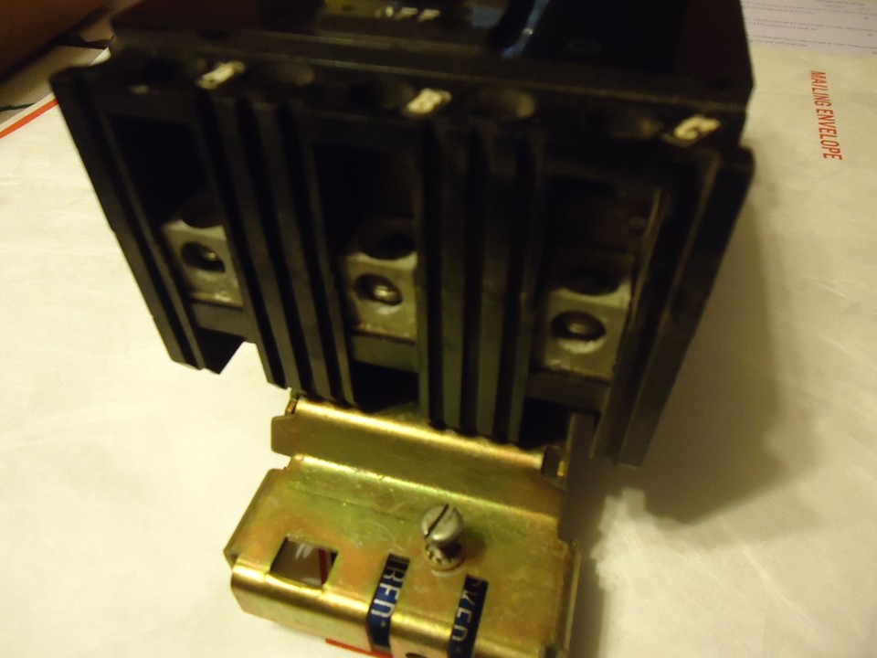 Square D Industrial circuit breaker FA36070 I Line 70 A 600 V 3 P | eBay