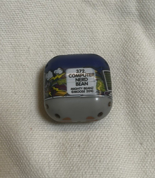 2010 Mighty Beanz Square Beans #372 Computer Nerd Bean - Moose Toys | eBay