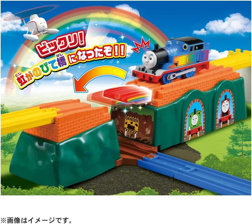 Takara Tomy Plarail Thomas & Rainbow bridge Set Action Figure Battery ...