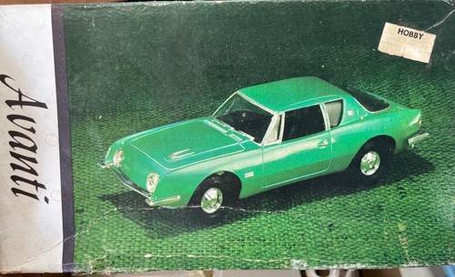 AMT 7114 Studebaker Avanti 1/32 McM model kit NIOB | eBay