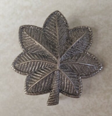 USAF Lieutenant Colonel Oak Leaf Rank Insignia Pinback 1/20 Silver ...