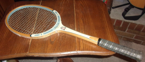 Lady Elite by Davis Tennis Racquet TAD couple string issues / great ...