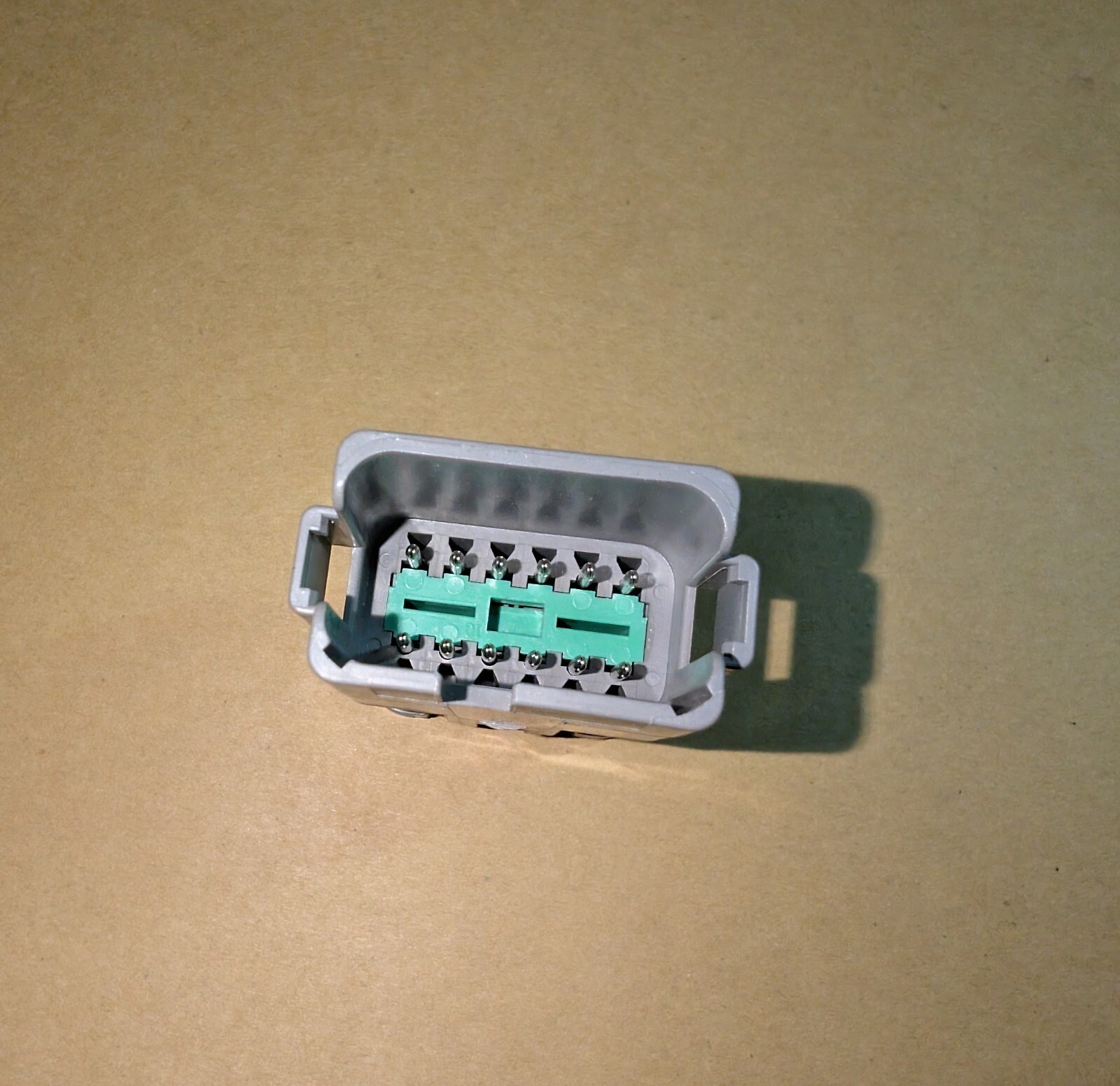 New TE Connectivity / DEUTSCH DT04- 12PA-P026 Bus Connector (Qty 2 Per ...