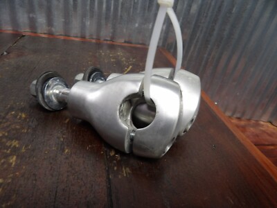 01-19 Suzuki Volusia Boul. VL800 1" handlebar clamps risers 56221-41F20 ...