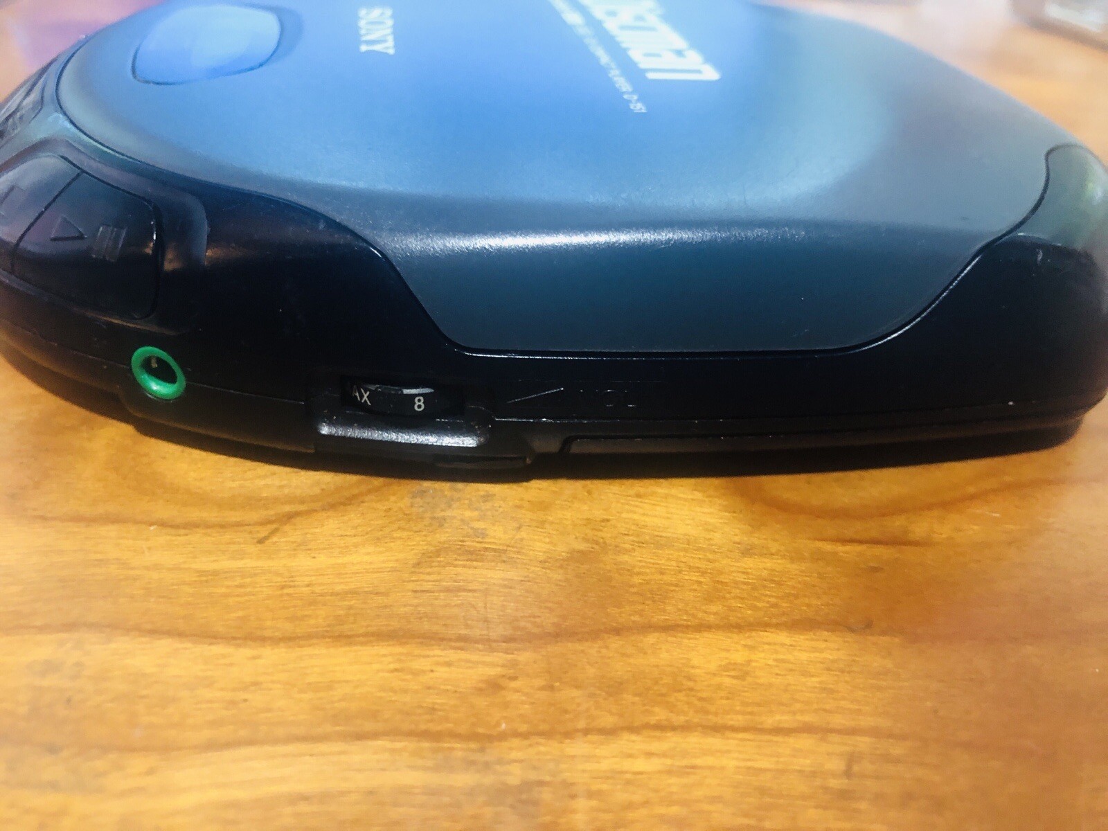 Sony Discman D-151 Portable CD Compact Disc Player Mega Bass. No disk ...