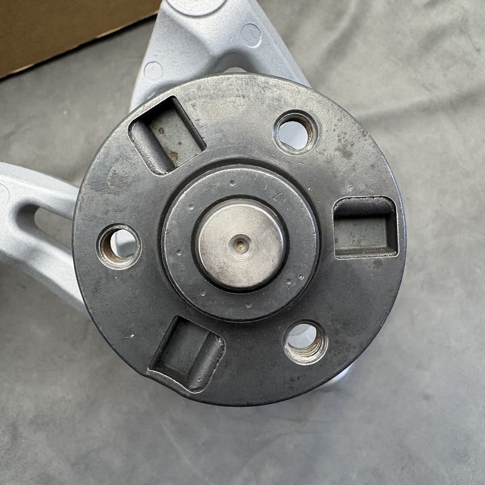 Power Steering Pump 32416796454 For BMW X5 E70 LCL 35iX SAV/X6 E71 N55 ...