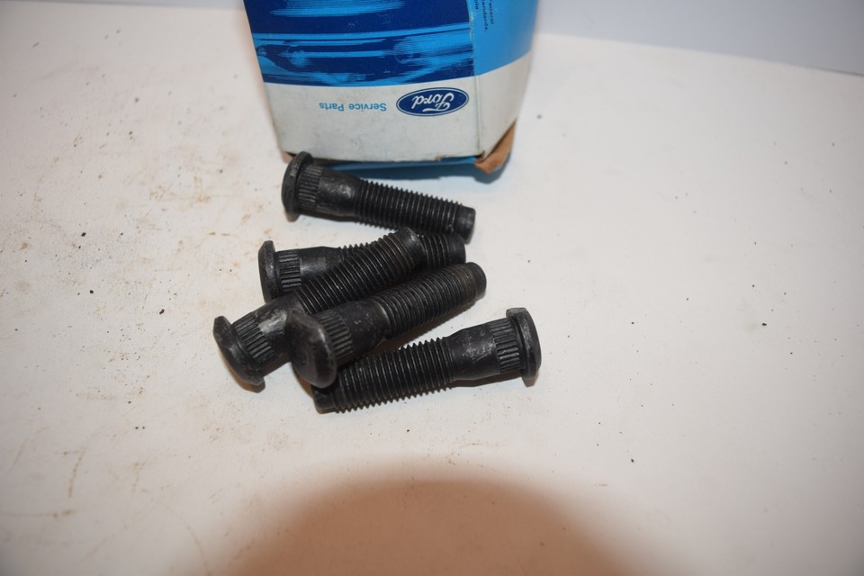 5x NOS Ford F58Z-1107-A Wheel Stud Bolts - B6-111 | eBay