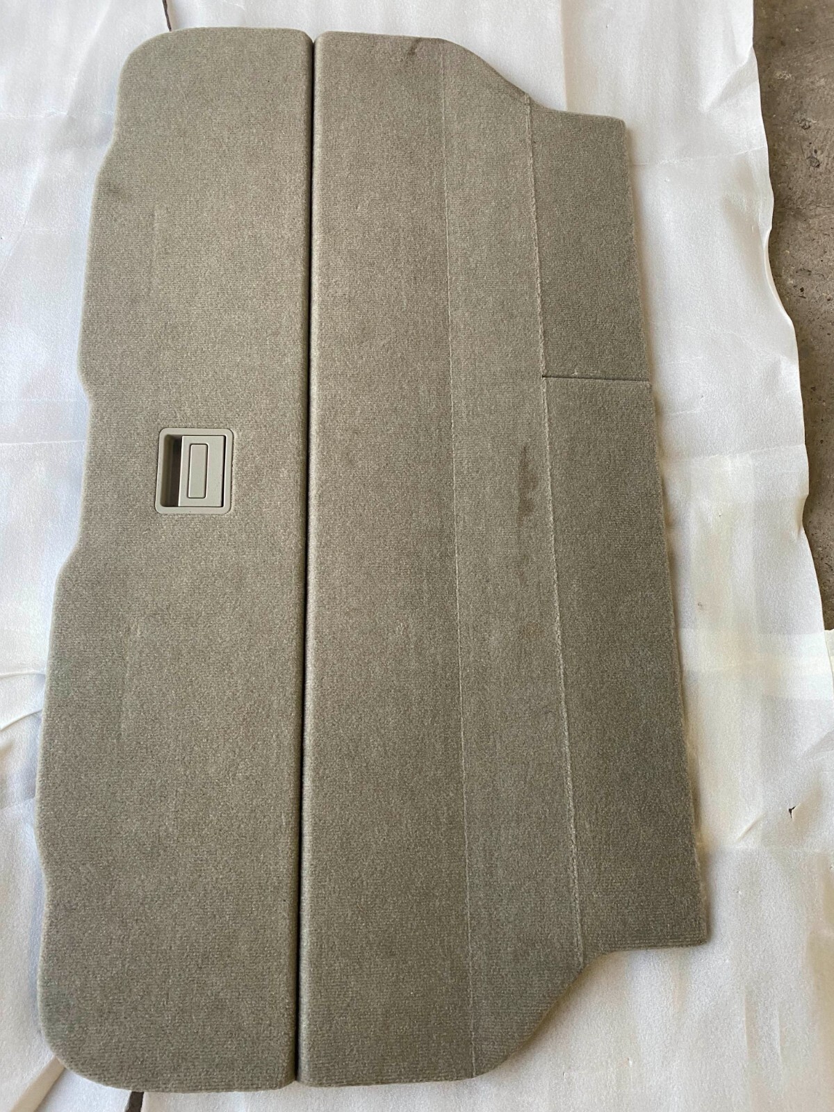 Genuine Toyota Estima Parcel Shelf/Boot Cover 2006-2022 - Beige ...