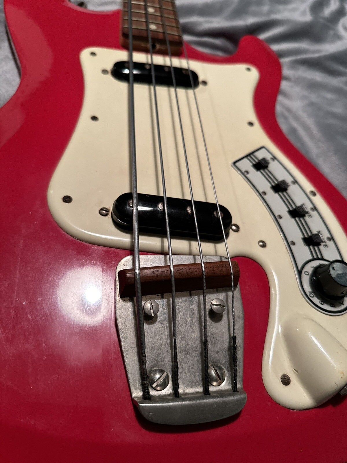 Hagstrom Futurama 1960s Vintage Bass Guitar | eBay UK