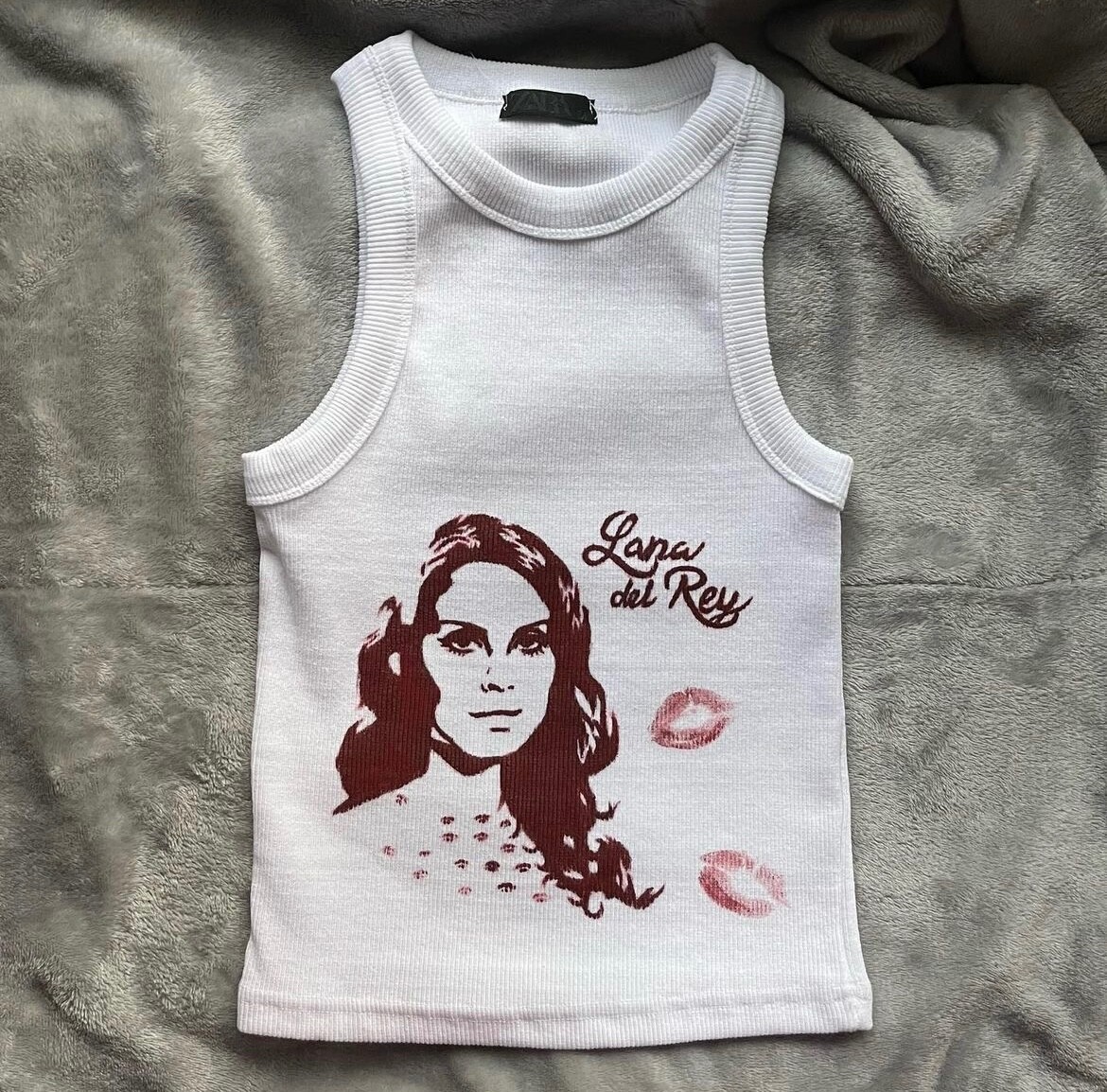 Lana Del Rey Custom Hand-Painted Tank Top, Unique, Acrylic, Cherry | eBay