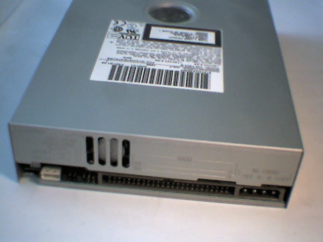 CD Drive 50-pin SCSI CW-7503-B 20X Read 8X Write CD-R Panasonic ...