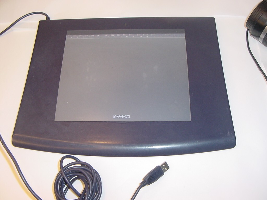 WACOM INTUOS 2GRAPHICS DRAWING TABLET XD-0608-U | eBay