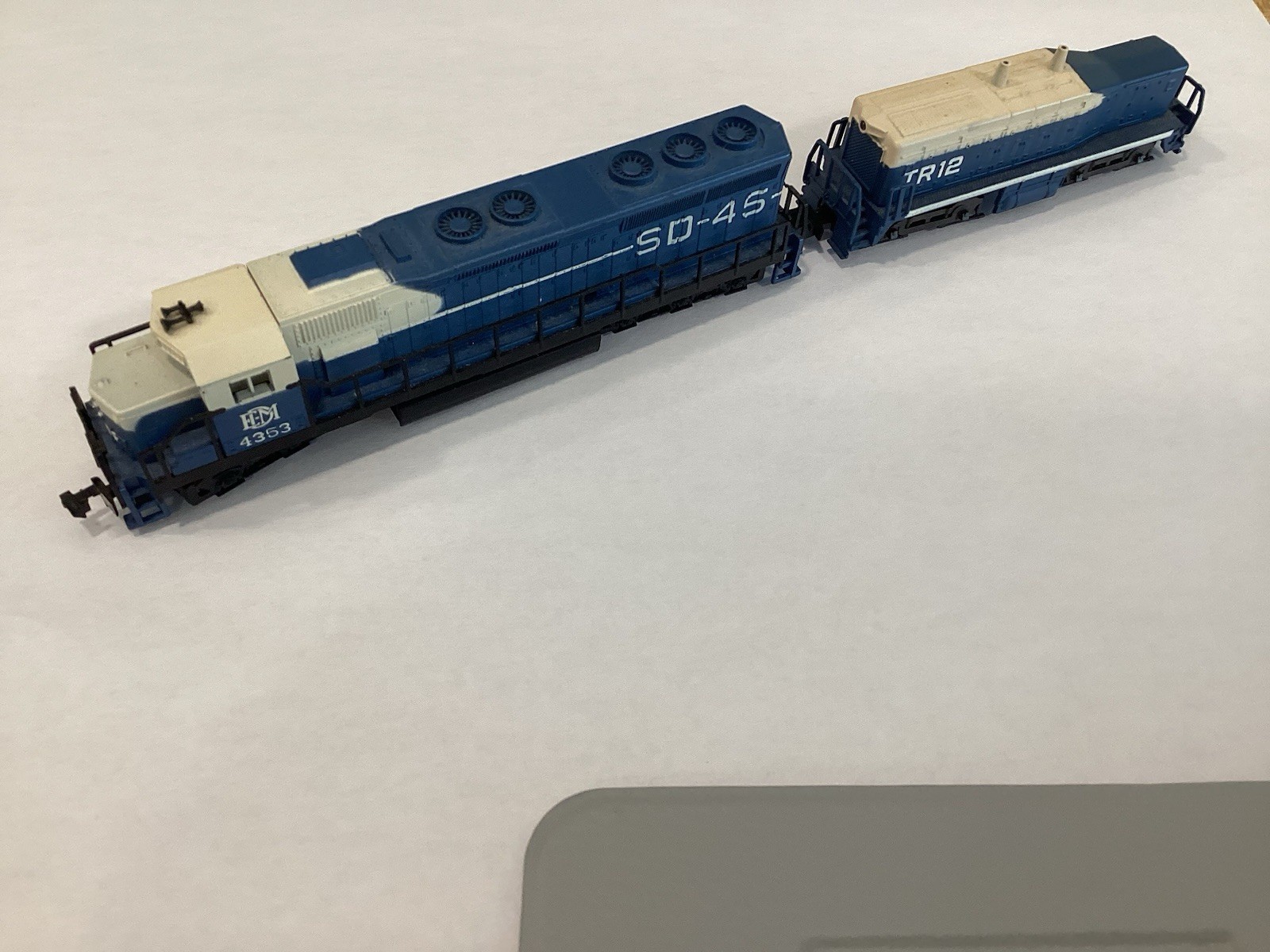 Rare Atlas N Scale SD45 Demo Dummy & TR 12 Calf DemoDummy. Slightly ...