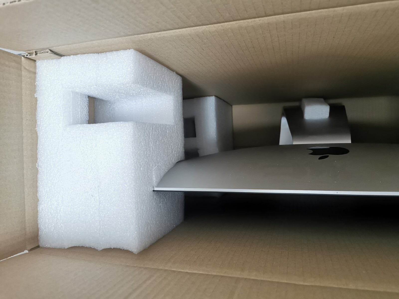 Apple iMac 27" heavy duty shipping box + Poly inserts - Brown Storage ...
