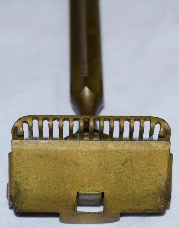 5 Vintage Shaving Safety Razors: 2 Gillette, 1 GEM, 2 GEM Junior; Plus ...