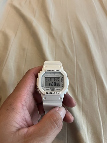 Casio G-shock White Digital Mens Watch 200m WR Dw-5600mw-7dr ...
