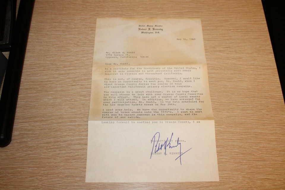 ROBERT F KENNEDY Hand SIGNED Typewritten Letter 05/10/1968 US SENATOR ...