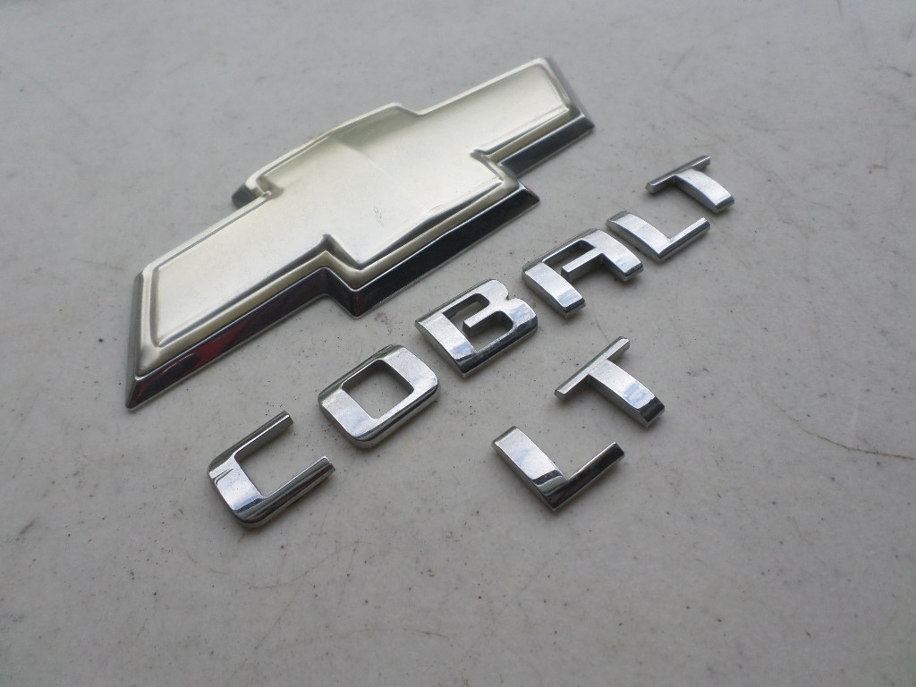 05-10 Chevrolet Cobalt LT Gold Bowtie Logo 15791402 Decorative Sticker ...