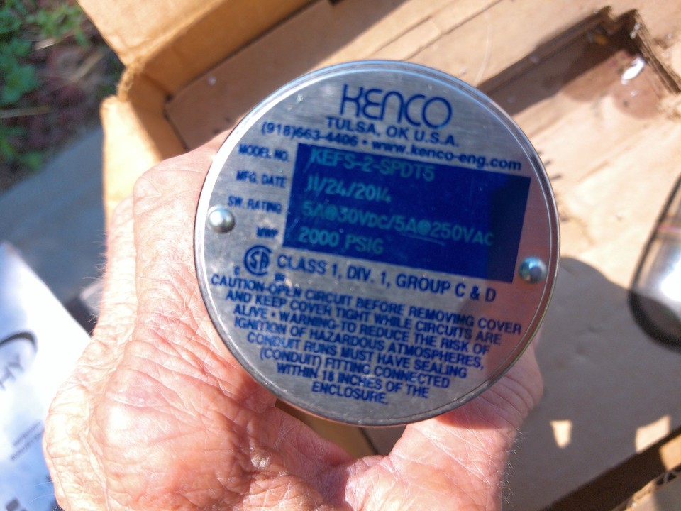 Kenco Pneumatic Liquid Level Switch | eBay