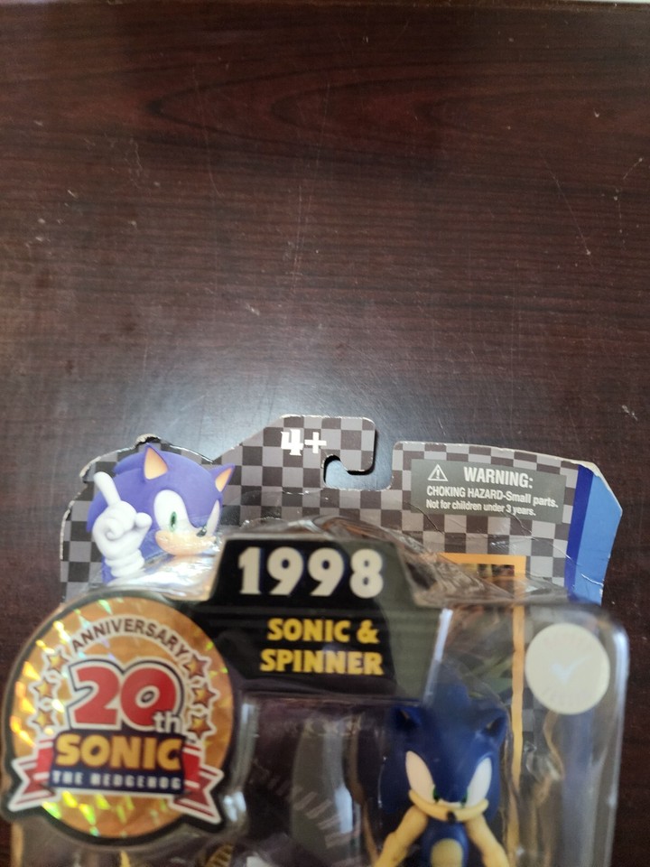 Jazwares Sonic the Hedgehog 20th Anniversary Sonic & Spinner figure ...