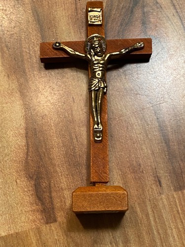 Gold Tone Metal & Wood Crucifix INRI Cross Jesus 4 1/2” Sacred Heart ...