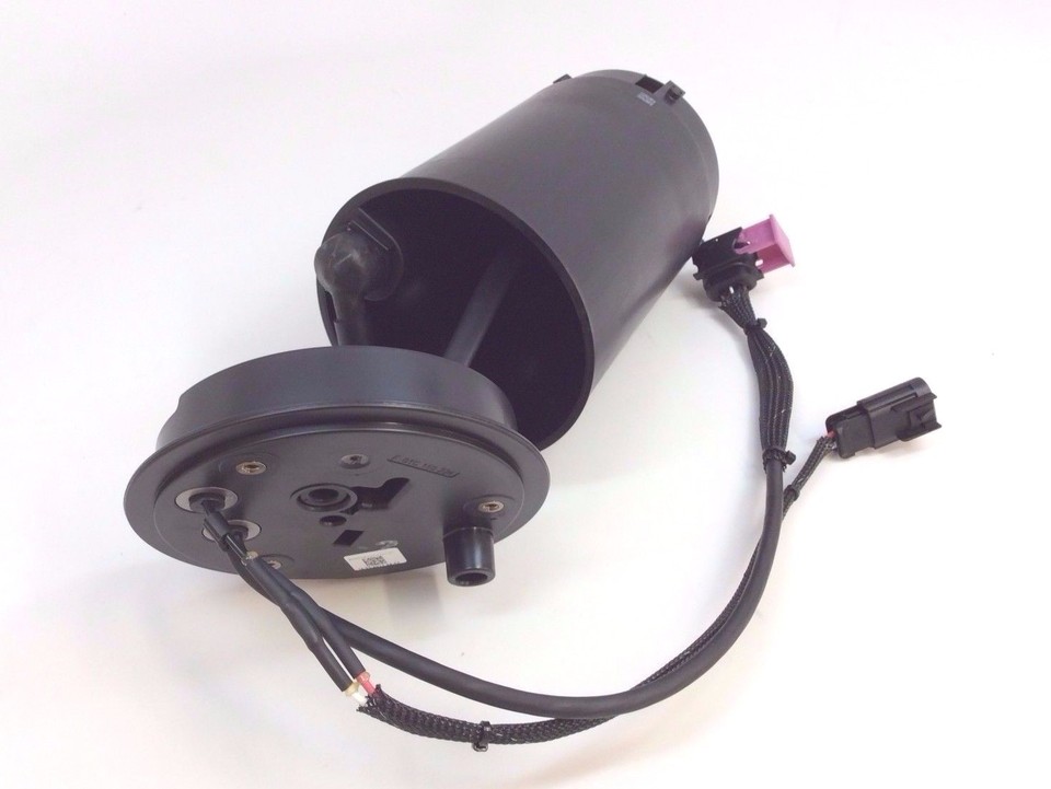 Chevrolet Silverado GMC Sierra Duramax Emission Reductant Fluid Tank ...