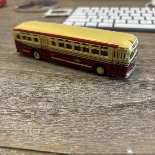 APM HO scale 1/87 GM Old Look Bus TTC Toronto Transit Commission | eBay