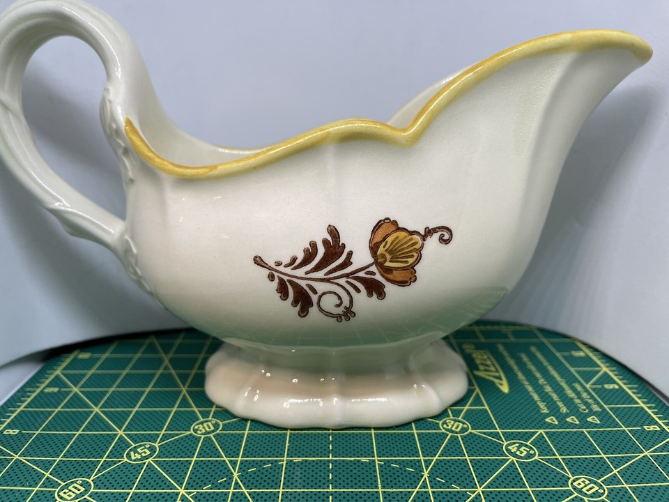 GRAVY BOAT Unbranded. White with yellow Trim. 8 1/4" long | eBay
