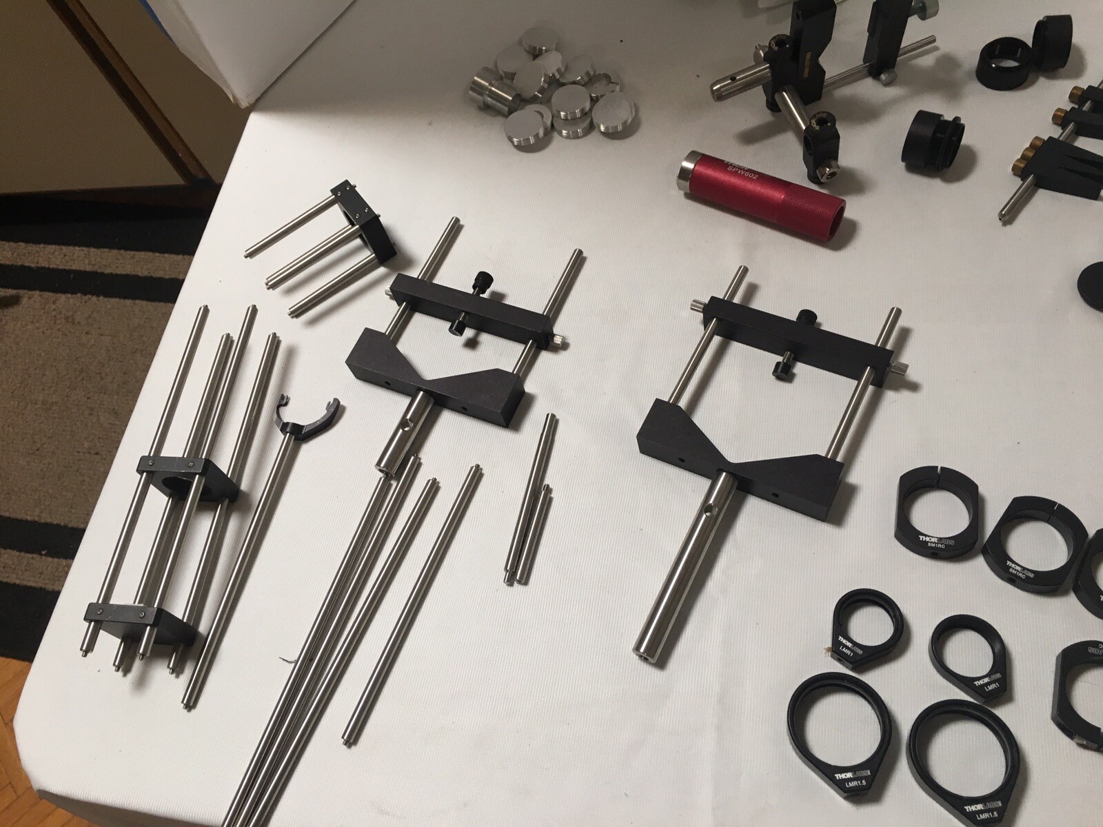 ( Lot of 107 ) Thorlabs 1" Optical Lens Tubes V Clamps Rings Mounts ...