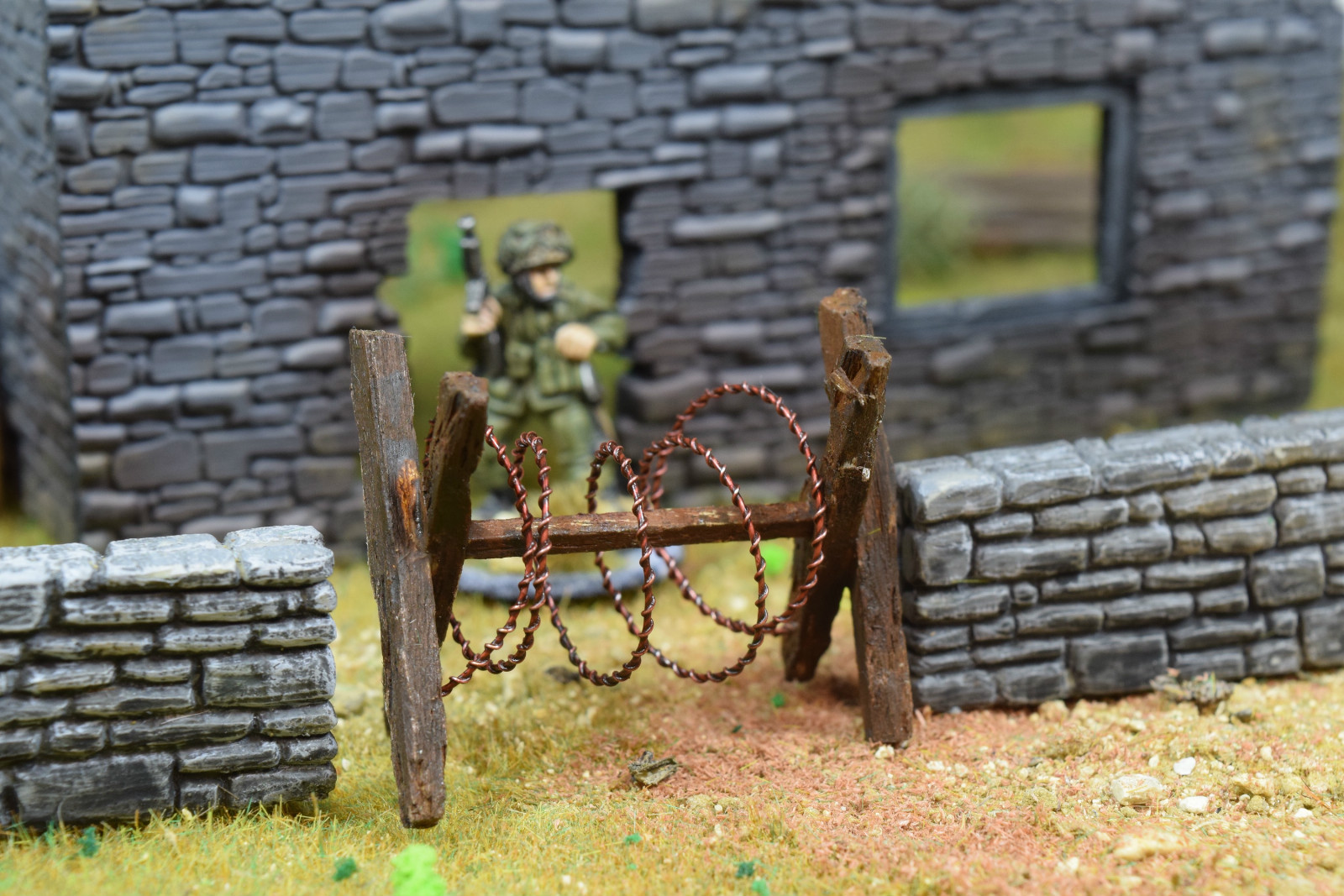 RAZOR BARBED WIRE 5M LONG MODELS BASING 15 - 28mm Wargame | eBay UK