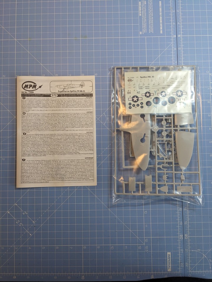 MPM 1/72 Scale Supermarine Spitfire PR MK.XI Aircraft Model Kit | eBay UK